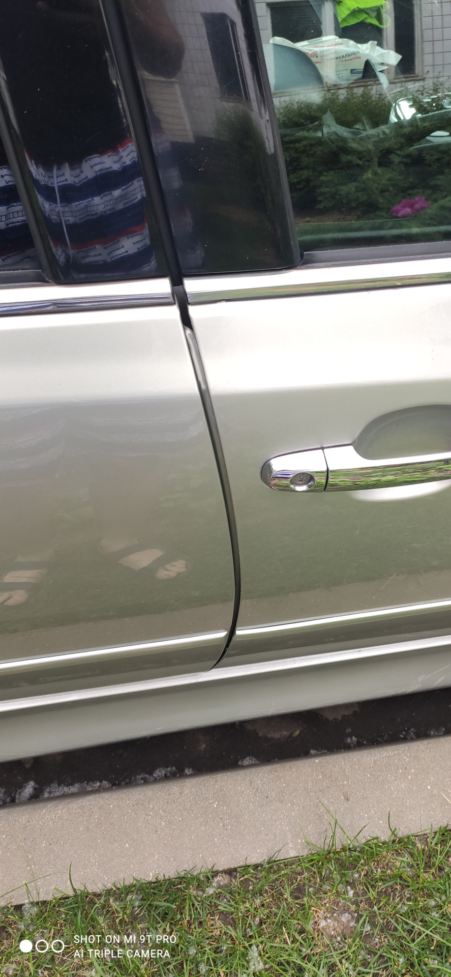 Дополнительное уплотнение двери — Toyota Mark II (110), 2,5 л, 2001 ...