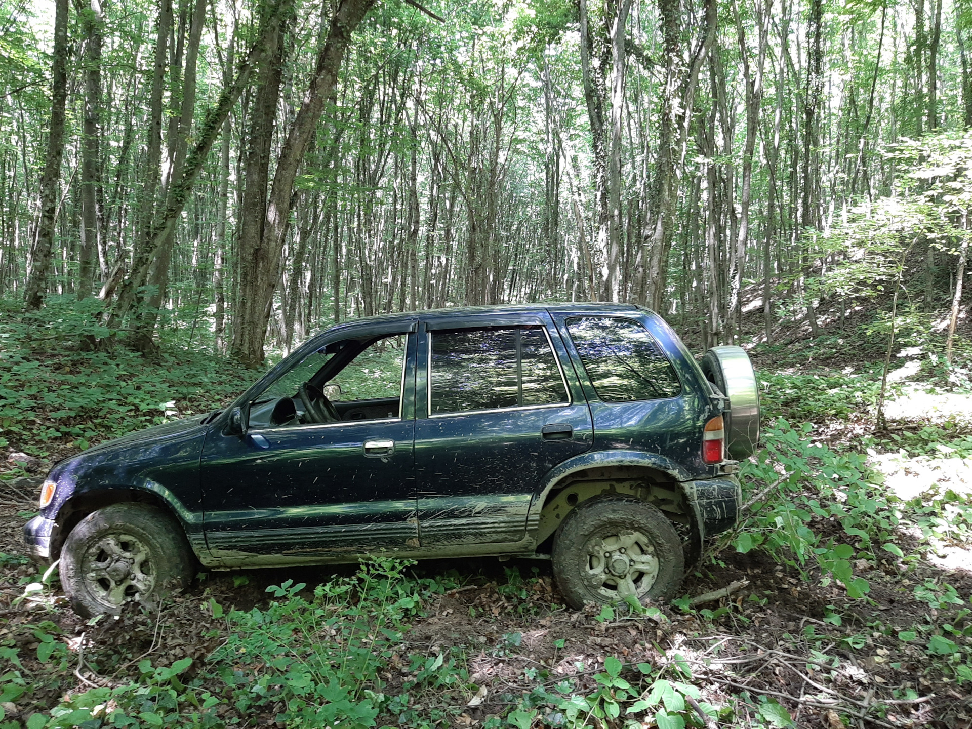 Заменил резинки дворников — Volkswagen Passat B8, 1,8 л, 2017 года ...