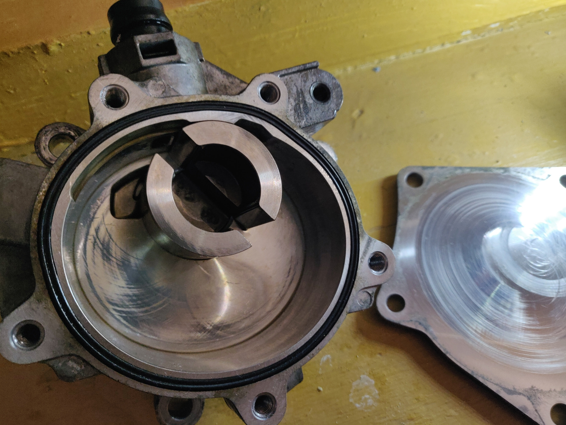 Всякое разное. Ну и внеочередная замена масла — Volvo S80 (2G), 2,5 л ...