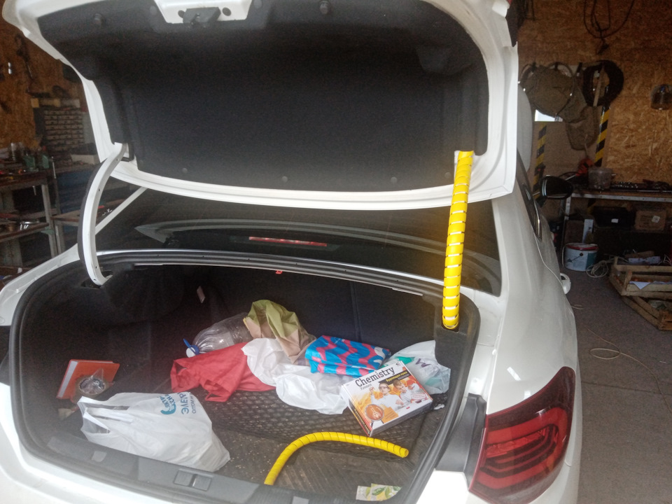 Петля багажника — Citroen C4 L, 1,6 л, 2017 года | своими руками | DRIVE2