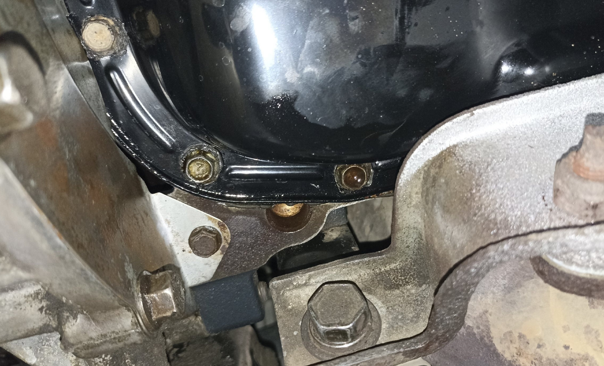 Первая замена масла после КАП-ремонта. Переклейка поддона.💁‍♂ — Hyundai Accent (2G), 1,5 л, 2005 ...