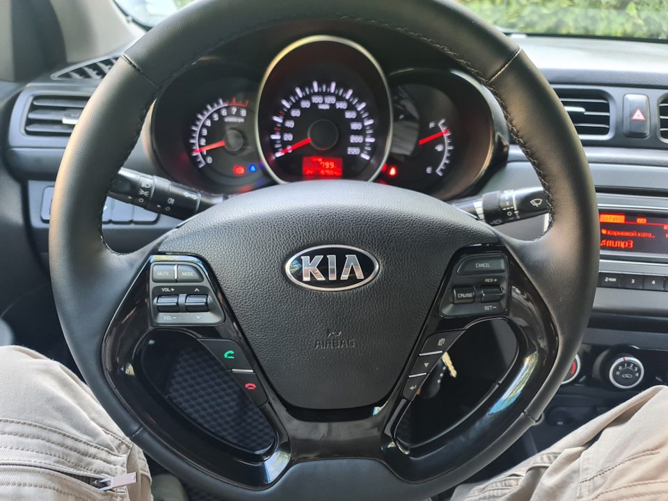 мультируль — KIA Rio (3G), 1,6 л, 2012 года | аксессуары | DRIVE2