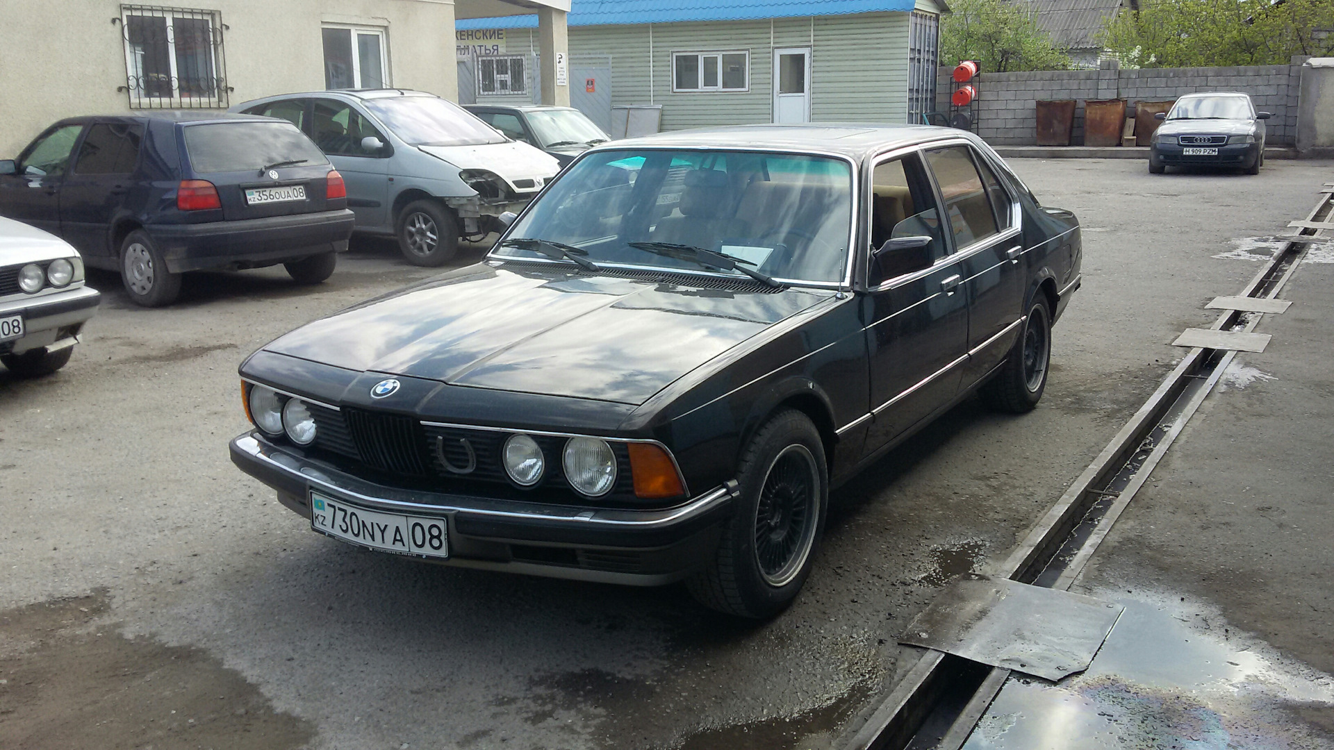 Пробный выезд — BMW 7 series (E23), 2,8 л, 1983 года | покатушки | DRIVE2