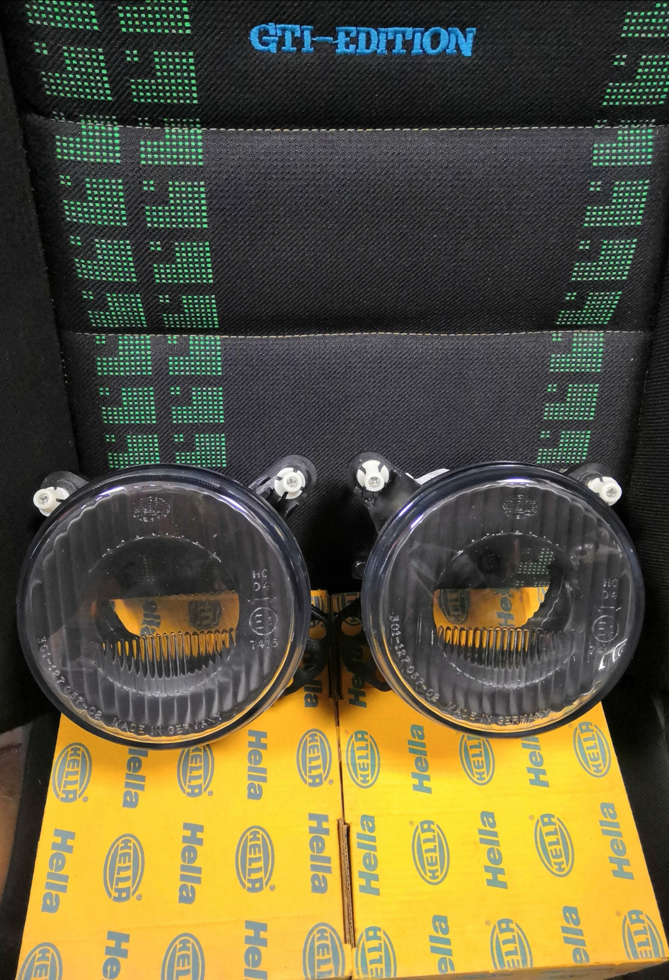 И снова HELLA Dual round (BLACK)🙄😳😌 — Volkswagen Golf Mk3, 1,8 л, 1994 ...