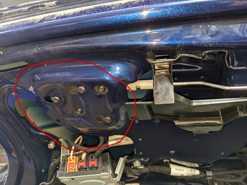 Актуатор замка крышки багажника — Audi A3 (8P), 1,4 л, 2011 года ...