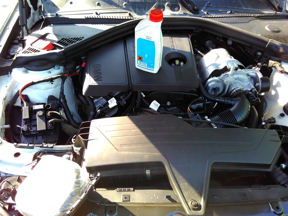 Крышка на распред блок BMW 1 F20 — DRIVE2