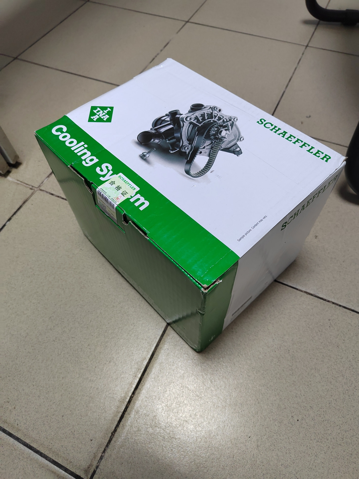 Замена помпы — Audi Q3 (1G), 2 л, 2011 года | поломка | DRIVE2