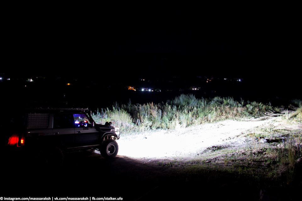 Попытался снять, как светят фары ночью — Toyota Land Cruiser Prado 70 ...
