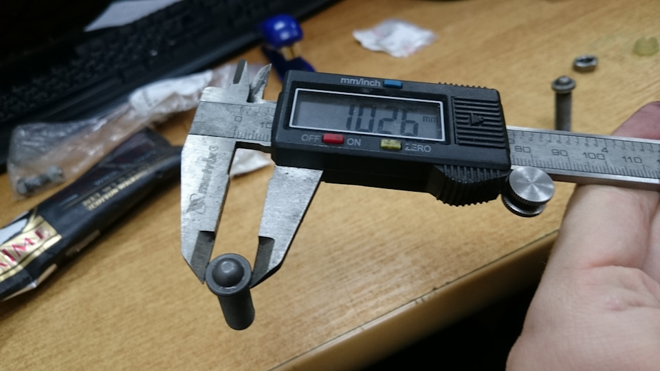 MD180514 ОСЬ КОРОМЫСЕЛ В СБОРЕ 2,5 TD 4D56 L200 95-05\PAJERO SPORT 2.5 ...