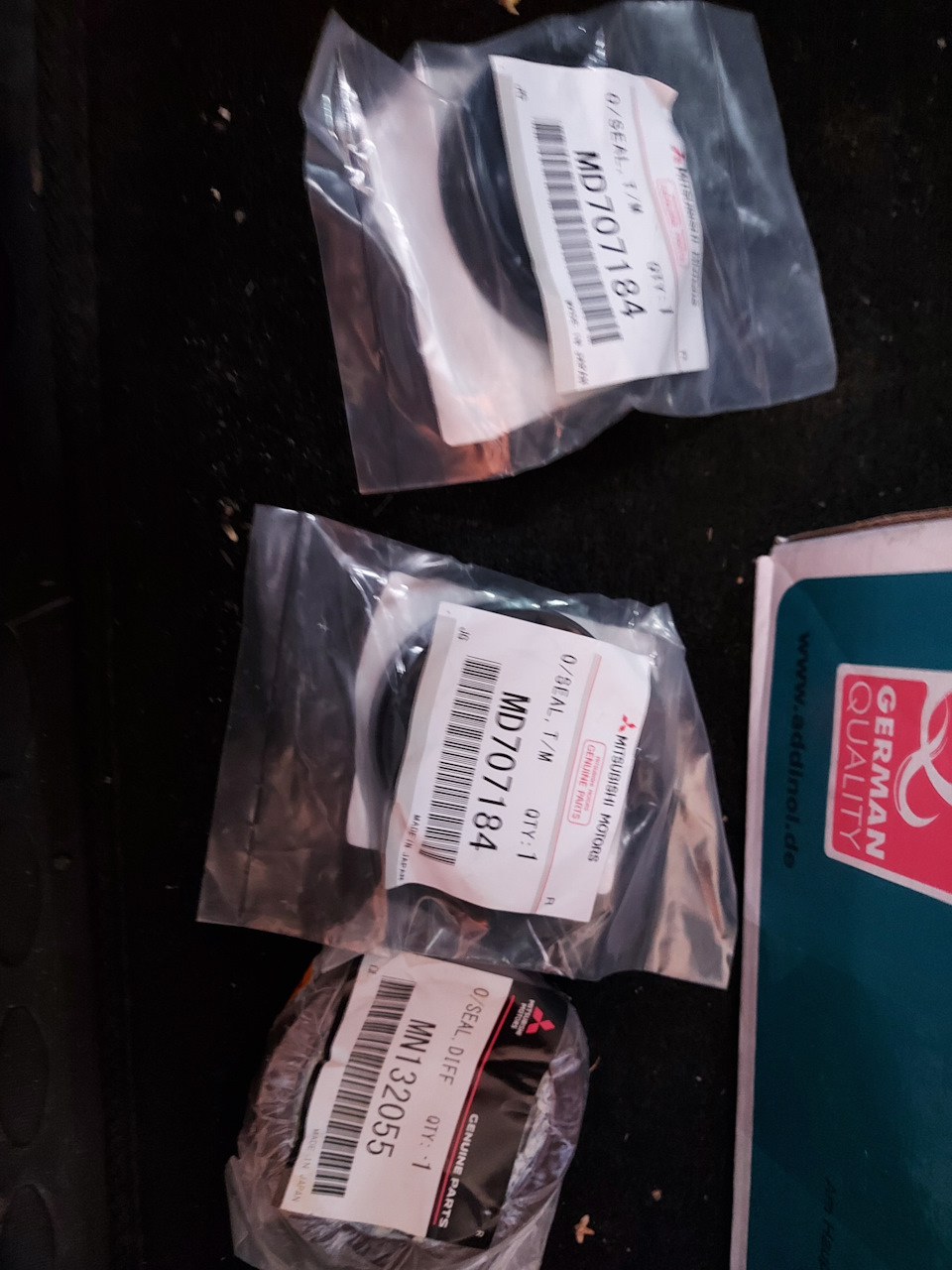 MN132055 Сальник хвостовика заднего редуктора Mitsubishi | Запчасти на ...