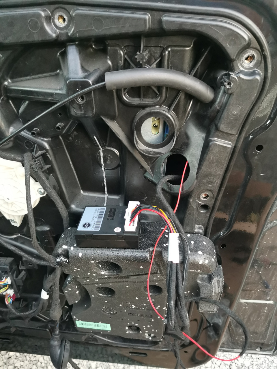 Доводчики передних дверей — Mercedes-Benz V-Class (W447), 2,2 л, 2017 ...