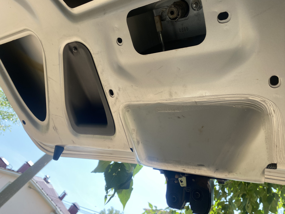 Внутренняя ручка багажника — Lada Гранта (1G), 1,6 л, 2015 года ...