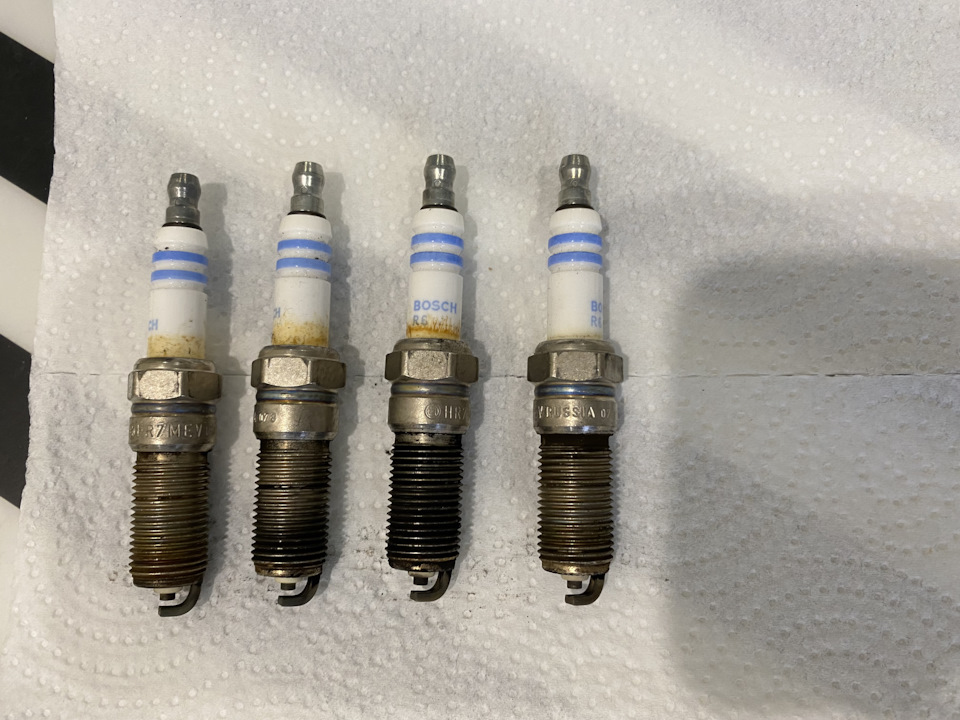 Небольшой ремонт — Ford Focus Wagon III, 1,6 л, 2014 года | плановое ТО ...