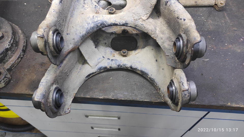 Сайлентблоки передних рычагов от иномарок. Без токаря и извращений ...