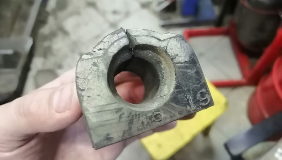 4056A230 ВТУЛКА ЗАДНЕГО СТАБИЛИЗАТОРА D18 Mitsubishi | Запчасти на DRIVE2