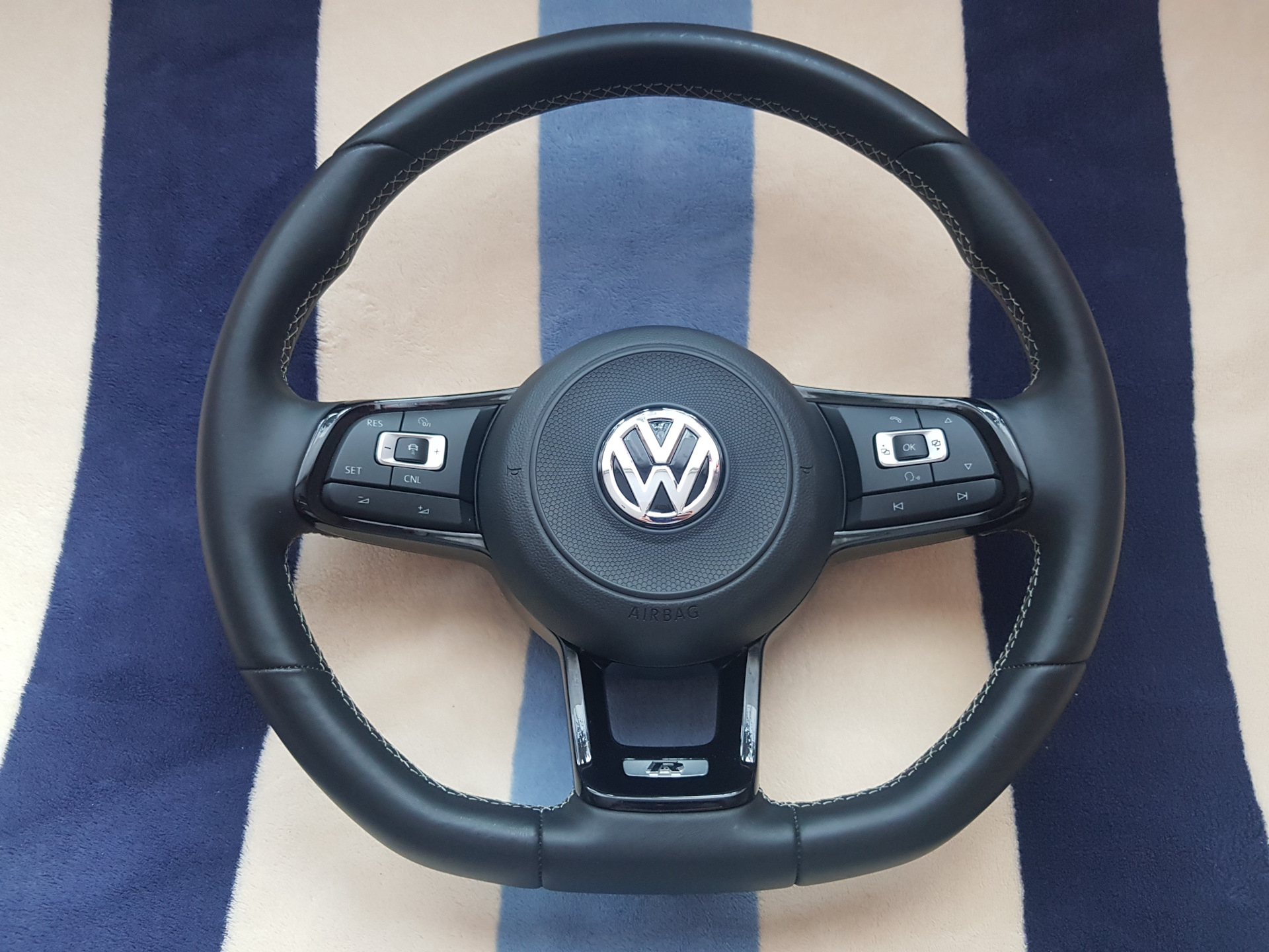 Steering Wheel From Golf 7 R — Volkswagen Golf R Mk6, 2 л, 2012 года ...