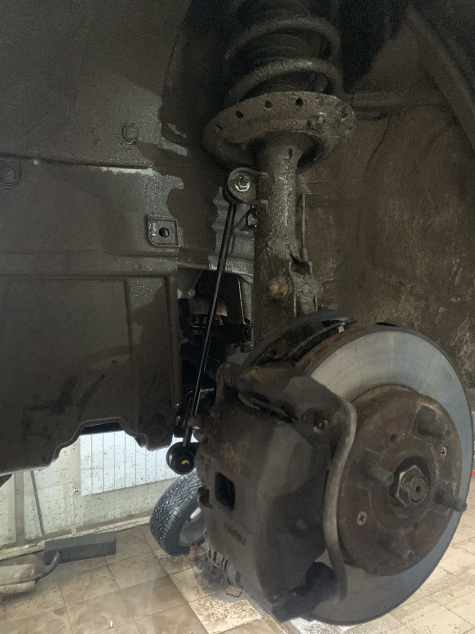 Стойки стабилизатора (для себя) — Honda Freed (1G), 1,5 л, 2010 года ...