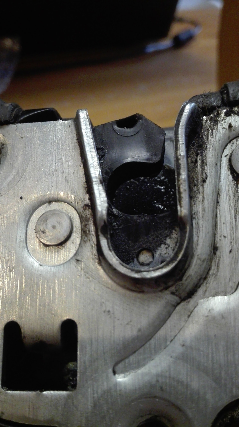 Замок двери — Chevrolet Tahoe (GMT900), 5,3 л, 2011 года | своими ...