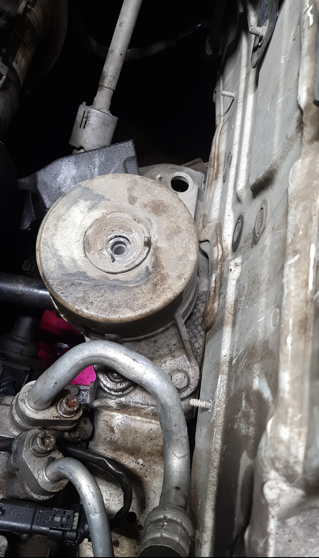 Крупное ТО (замена Подушек двигателя, клапана КВКГ (сепаратора), шкива ...