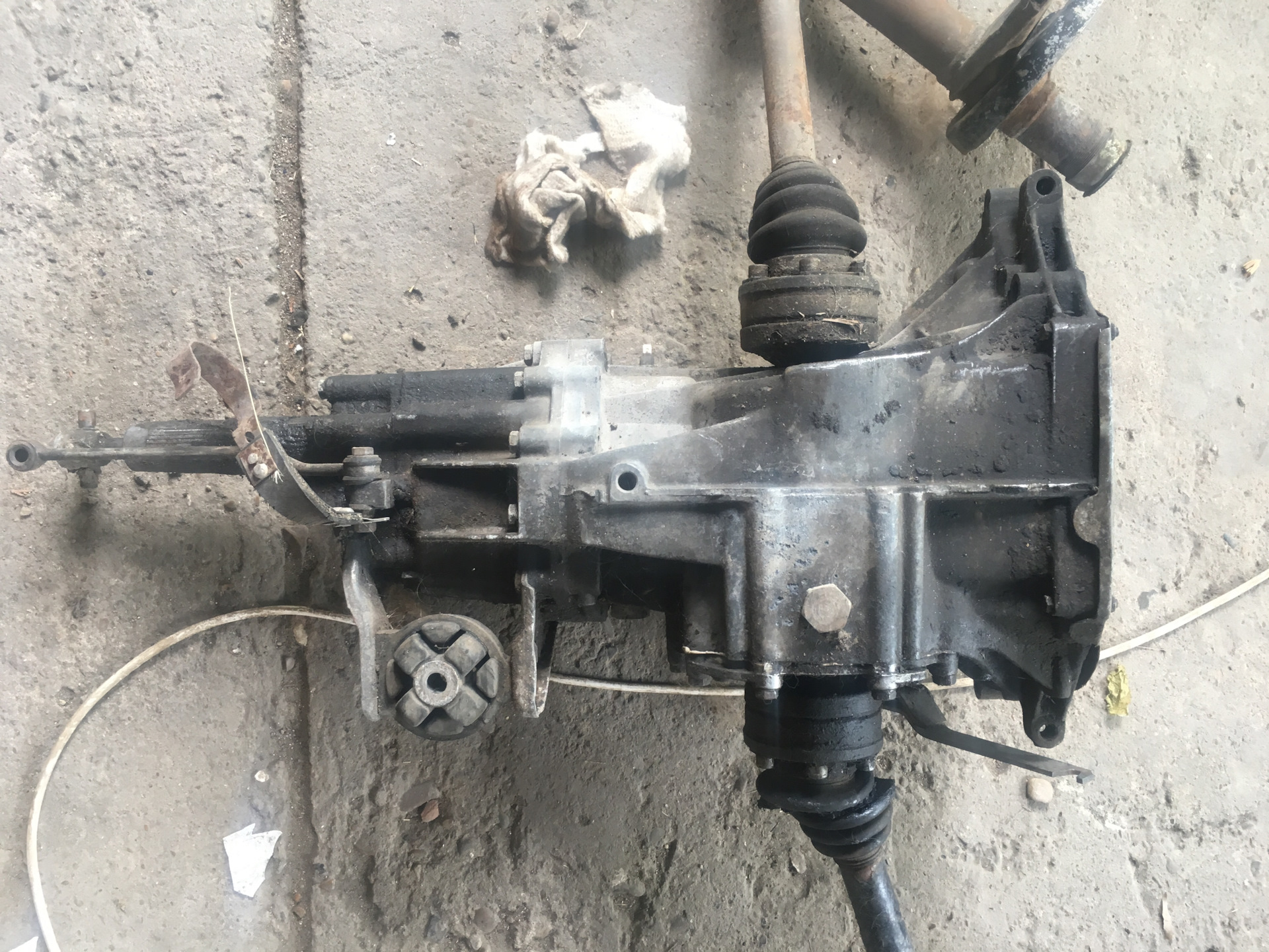 Продам МКПП — Audi 80 (B2), 1,8 л, 1985 года | запчасти | DRIVE2