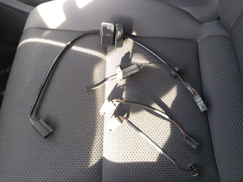 (332)Форсунки омывателя лобового стекла с подогревом — Volkswagen ...