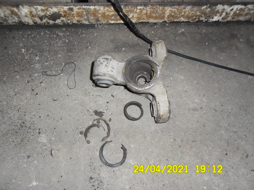 подшипники поворотного кулака, шкворня) — Nissan Primera (P12), 2,2 л ...