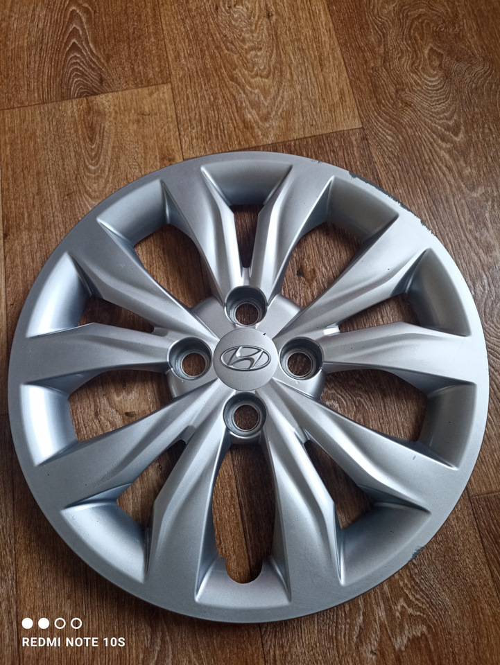 Колпаки r15 Solaris 2 на Hyundai Solaris (2G). Б/у | 3 500 ₽ в городе ...
