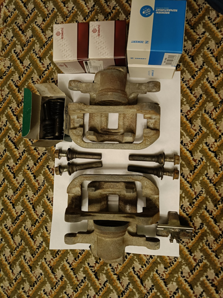 96800085 Суппорт тормозной задний левый / Chevrolet Lacetti 03~ GM ...