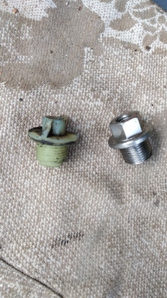 Пробка заливного отверстия КПП — 7703075180 — Renault Megane I, 1,6 л ...