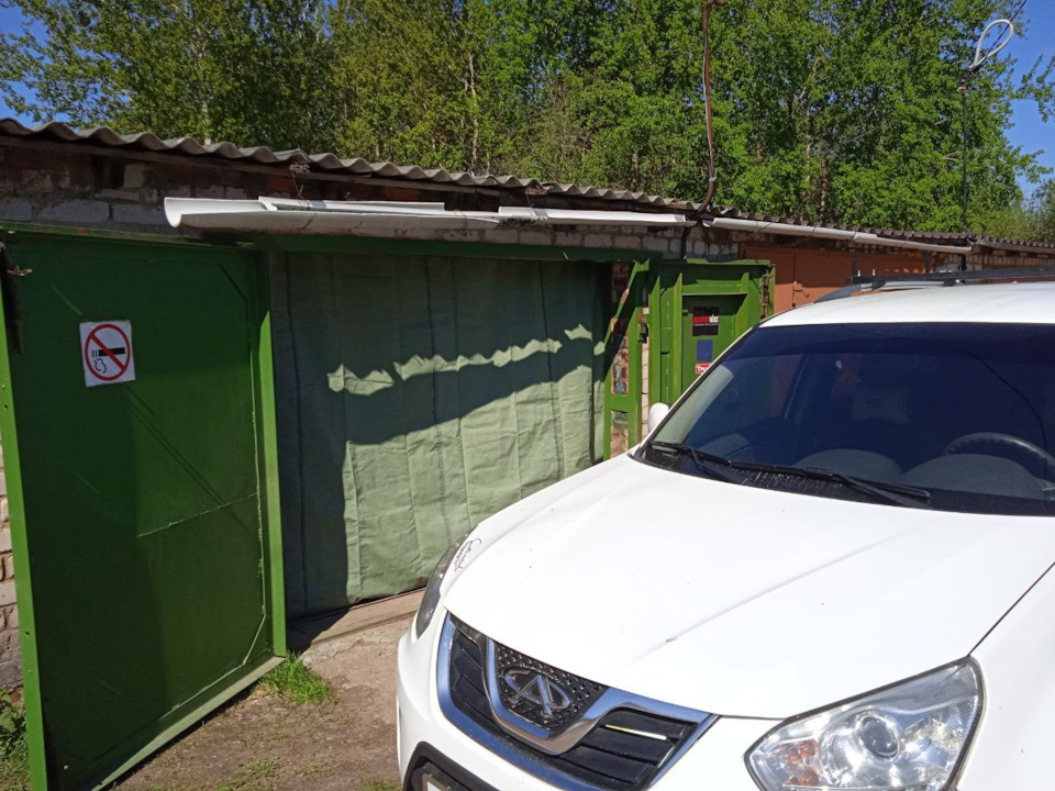 Машине — гараж, а гаражу — штору TentBrezent — Chery Tiggo 1, 1,6 л ...
