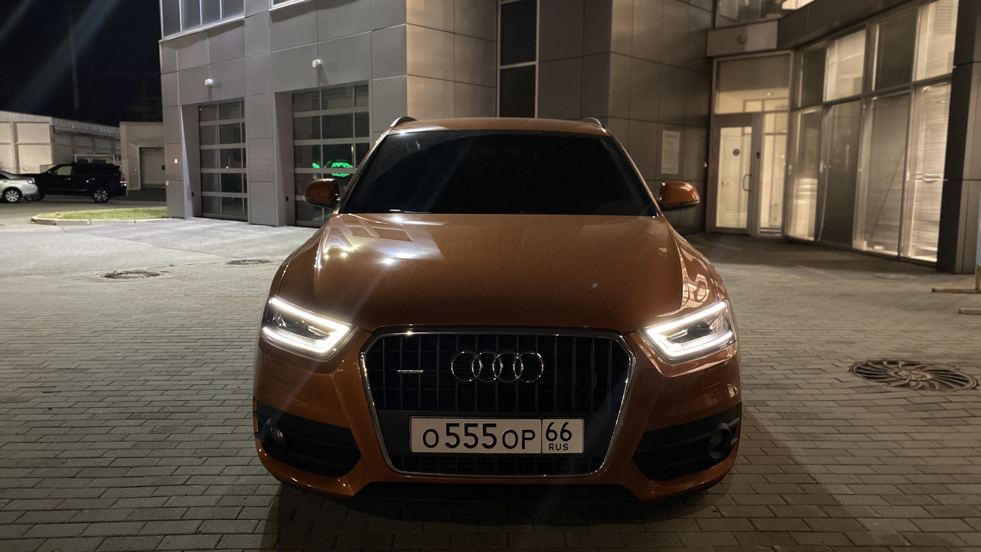 Audi Q3 (1G) 2.0 бензиновый 2013 | SAMOA ORANGE на DRIVE2