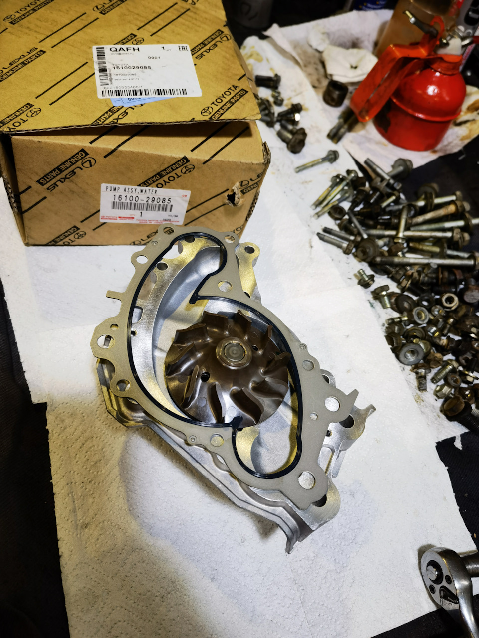 1610029085 Насос водяной TOYOTA LEXUS | Запчасти на DRIVE2