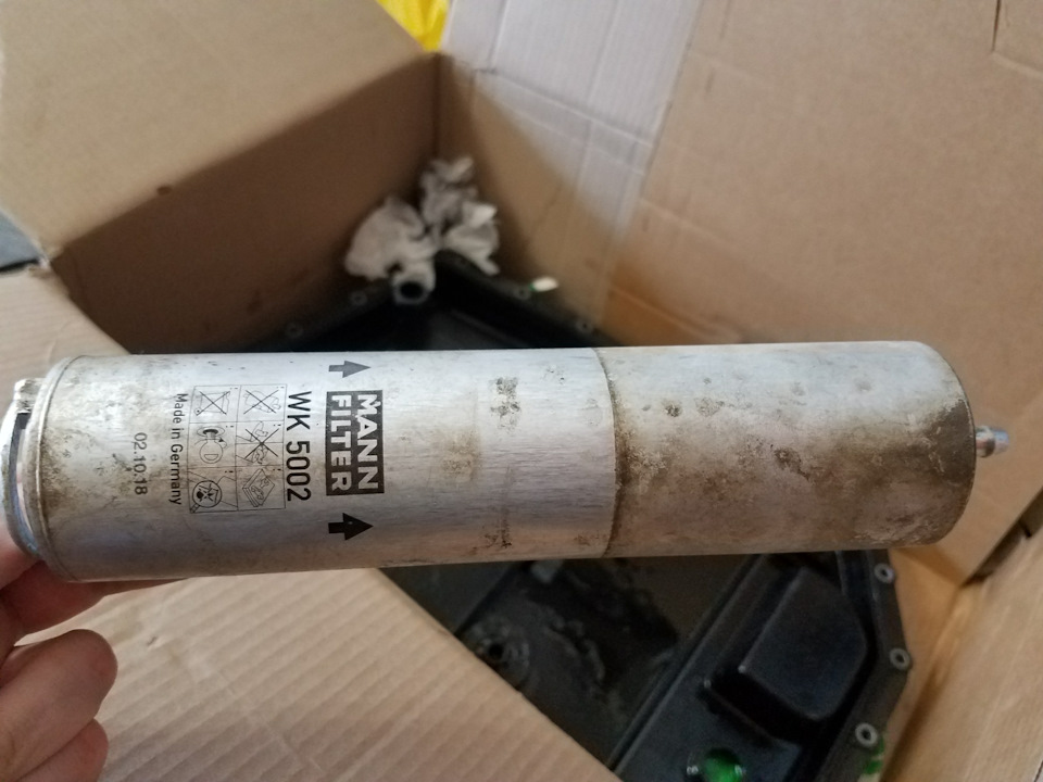 Вскрытие. Топливный (19к км) + воздушный (8к км) фильтры — BMW 1 series ...