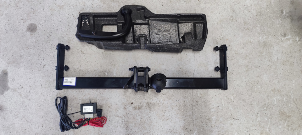 Съемный оригинальный фаркоп VOLVO для S60/V60 II на Volvo S60 (2G ...