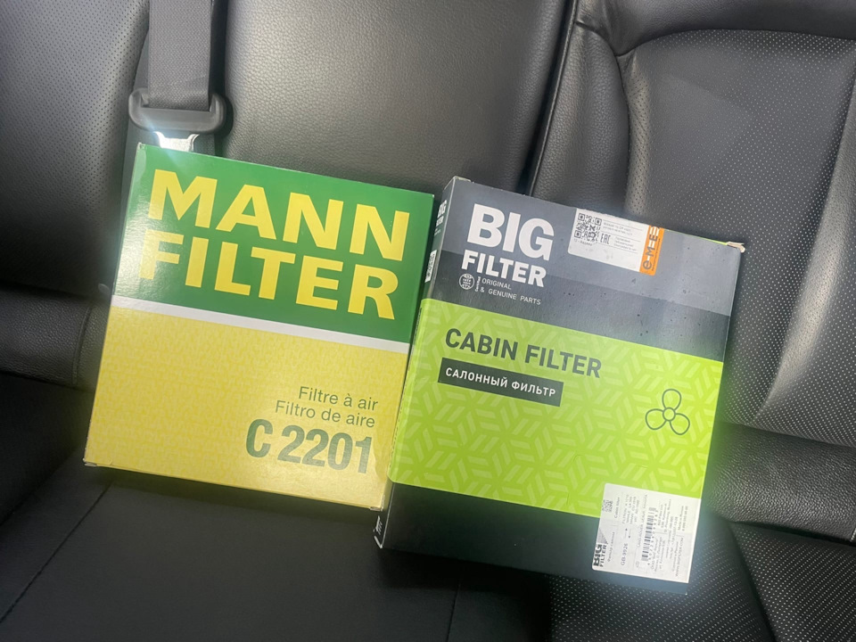 #16 Замена воздушного и салонного фильтров — Subaru Legacy (BM/BR), 2,5 л, 2011 года | плановое ...