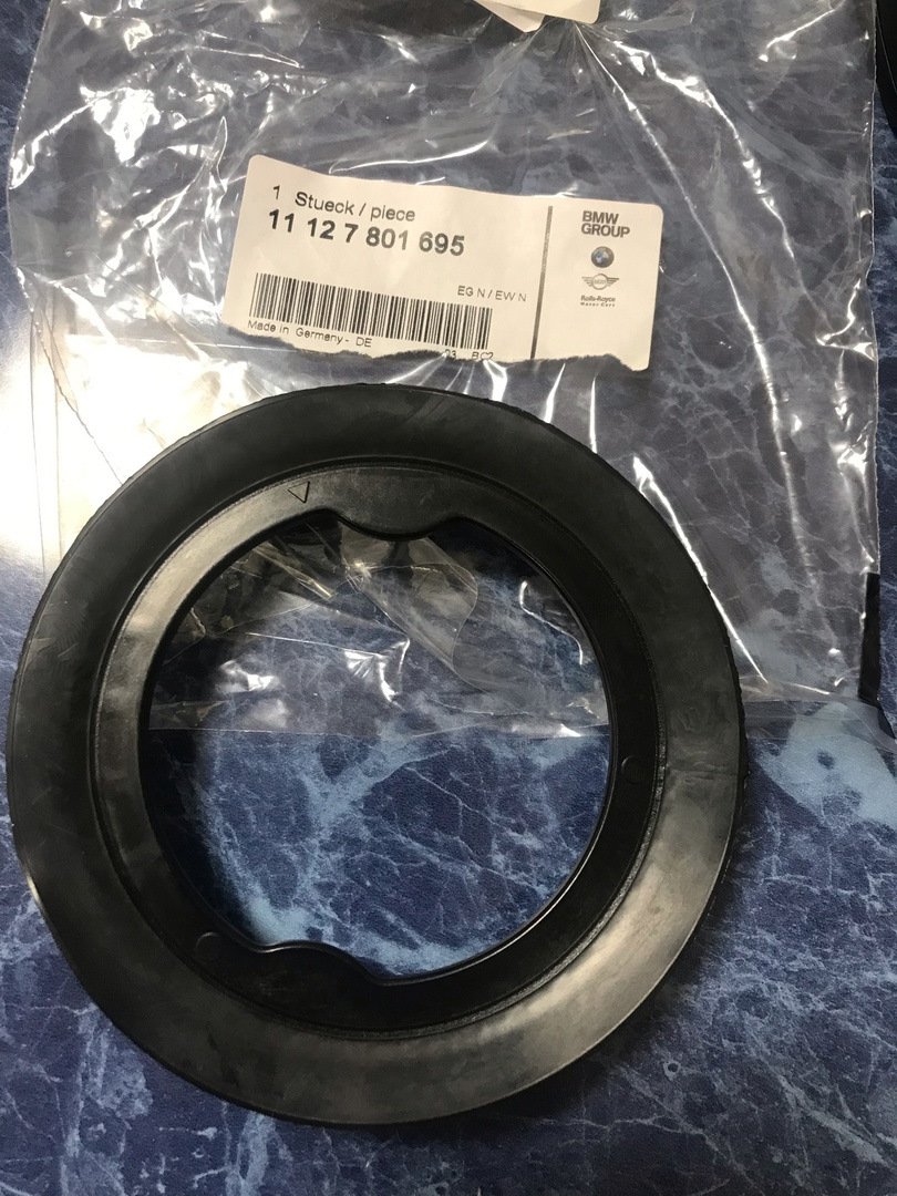 Замена топливного фильтра — BMW X6 (E71/E72), 3 л, 2009 года | визит на ...