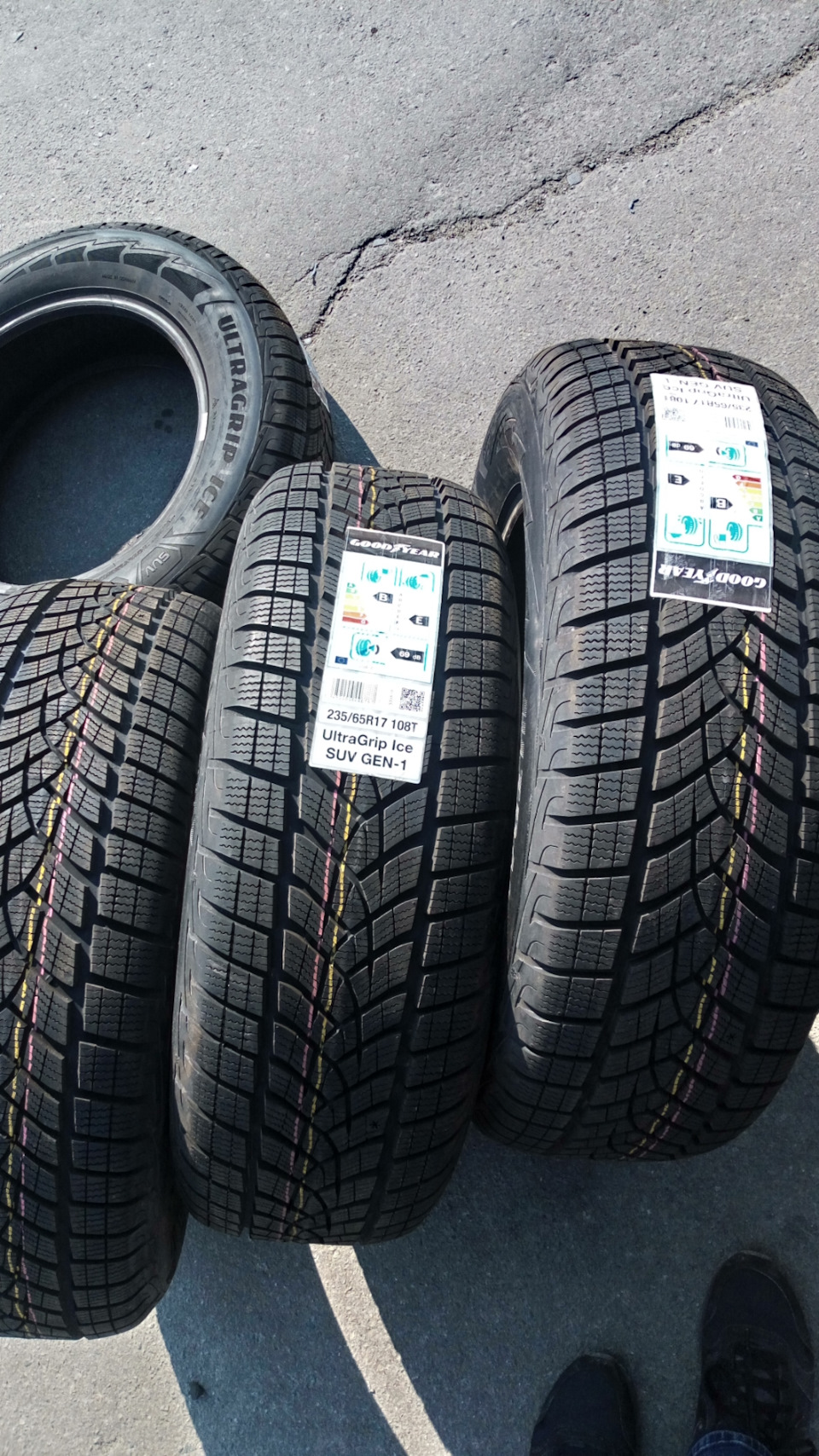 Зимняя резина Goodyear UltraGrip Ice SUV Gen-1 235/65/R17 — Hyundai ...