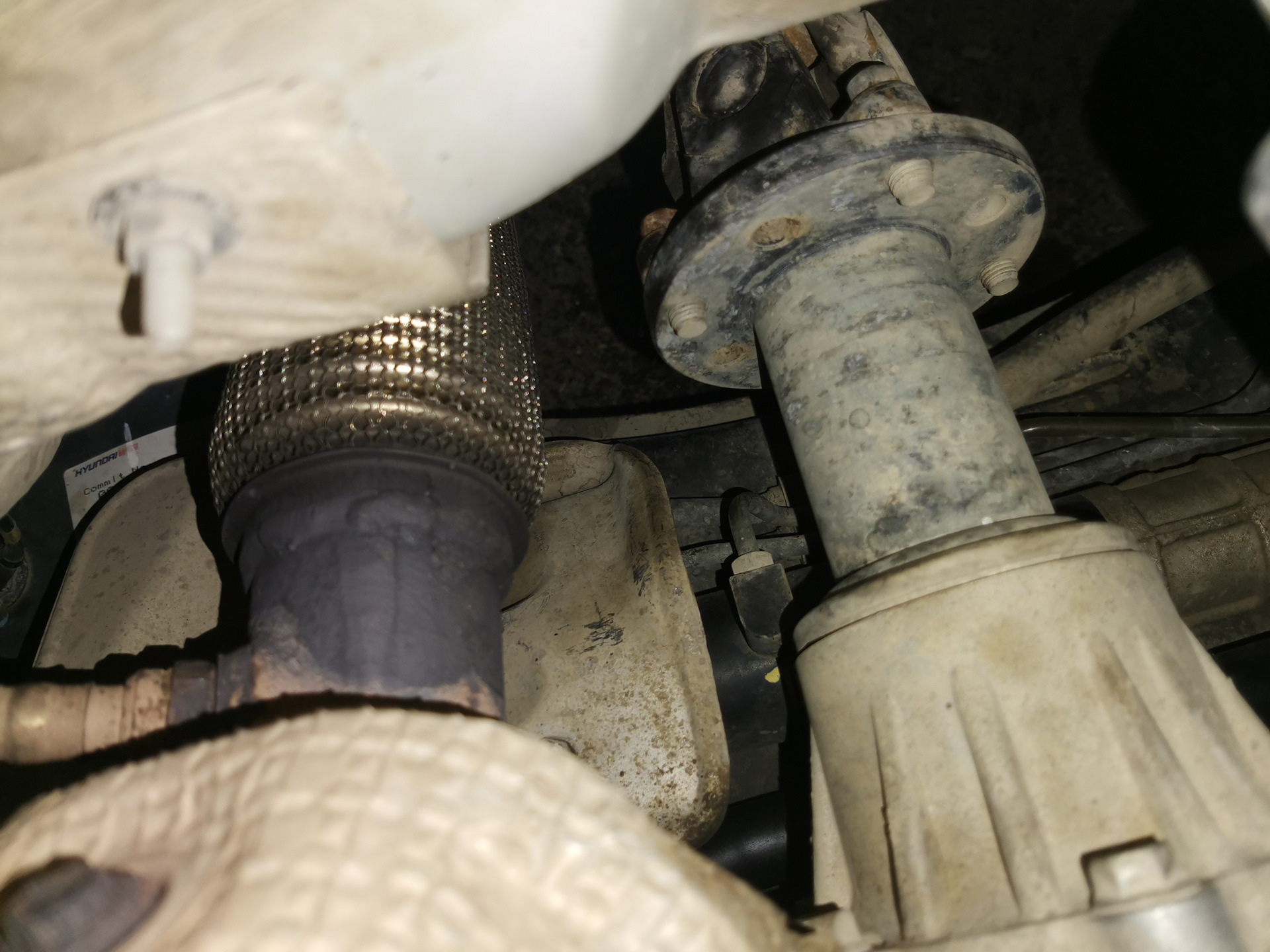 Замена гофры и эндоскопия катализатора — KIA Sportage (3G), 2 л, 2011 ...