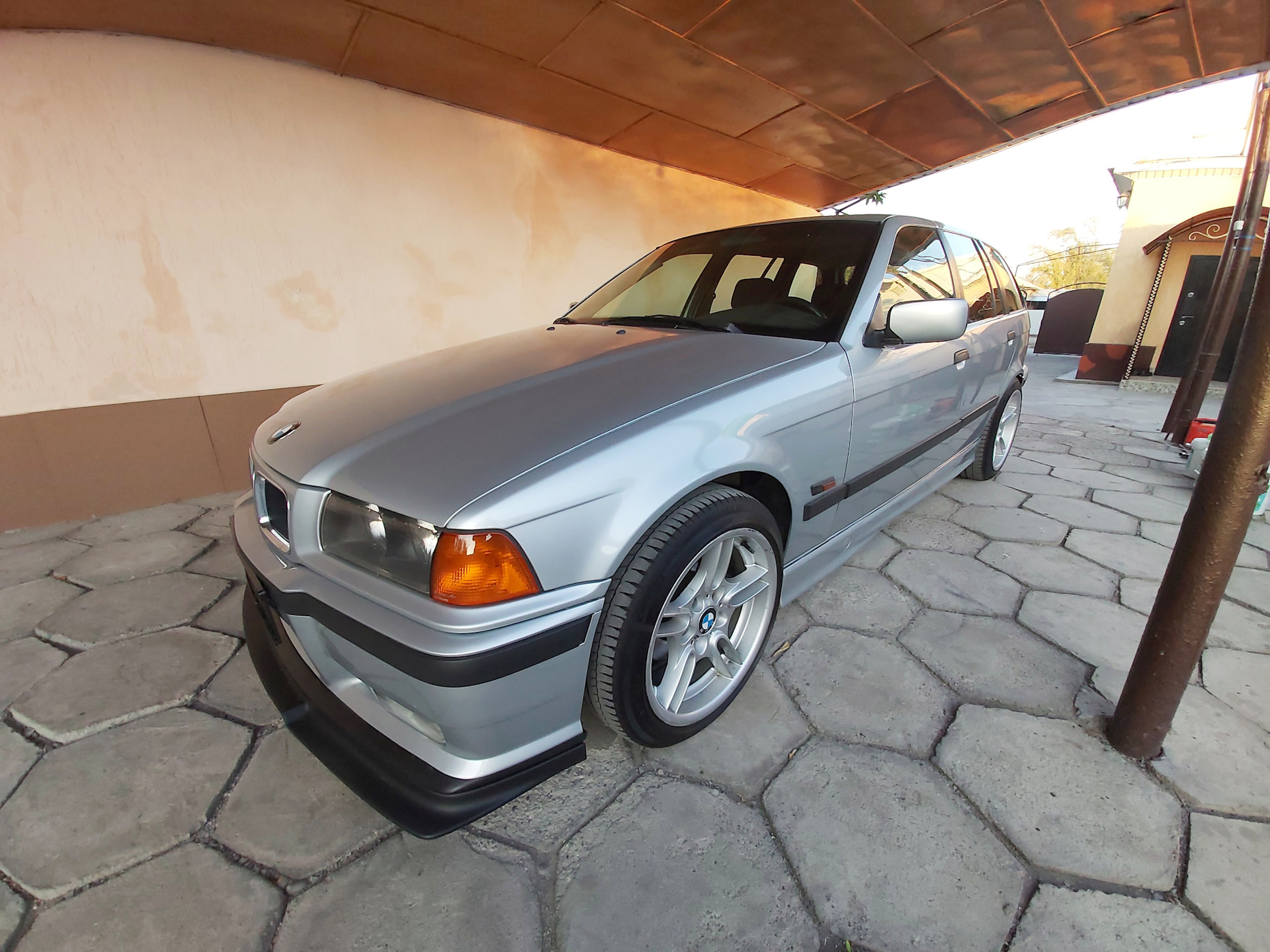 Запись, 1 ноября 2019 — BMW 3 series Touring (E36), 2,8 л, 1997 года ...
