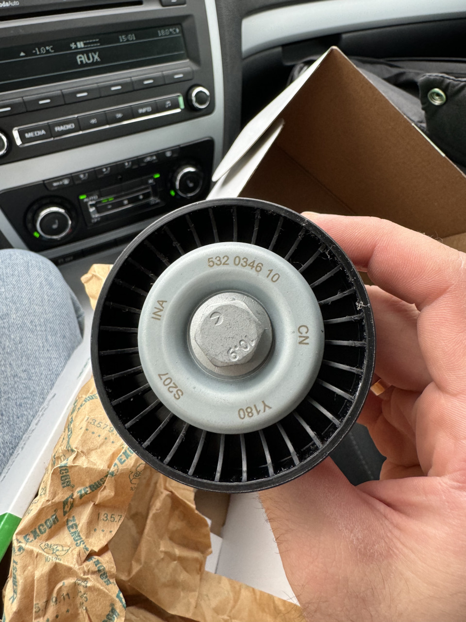 Андрюха, сальник потiк! 🥹 — Skoda Octavia A5 Mk2, 1,4 л, 2011 года ...