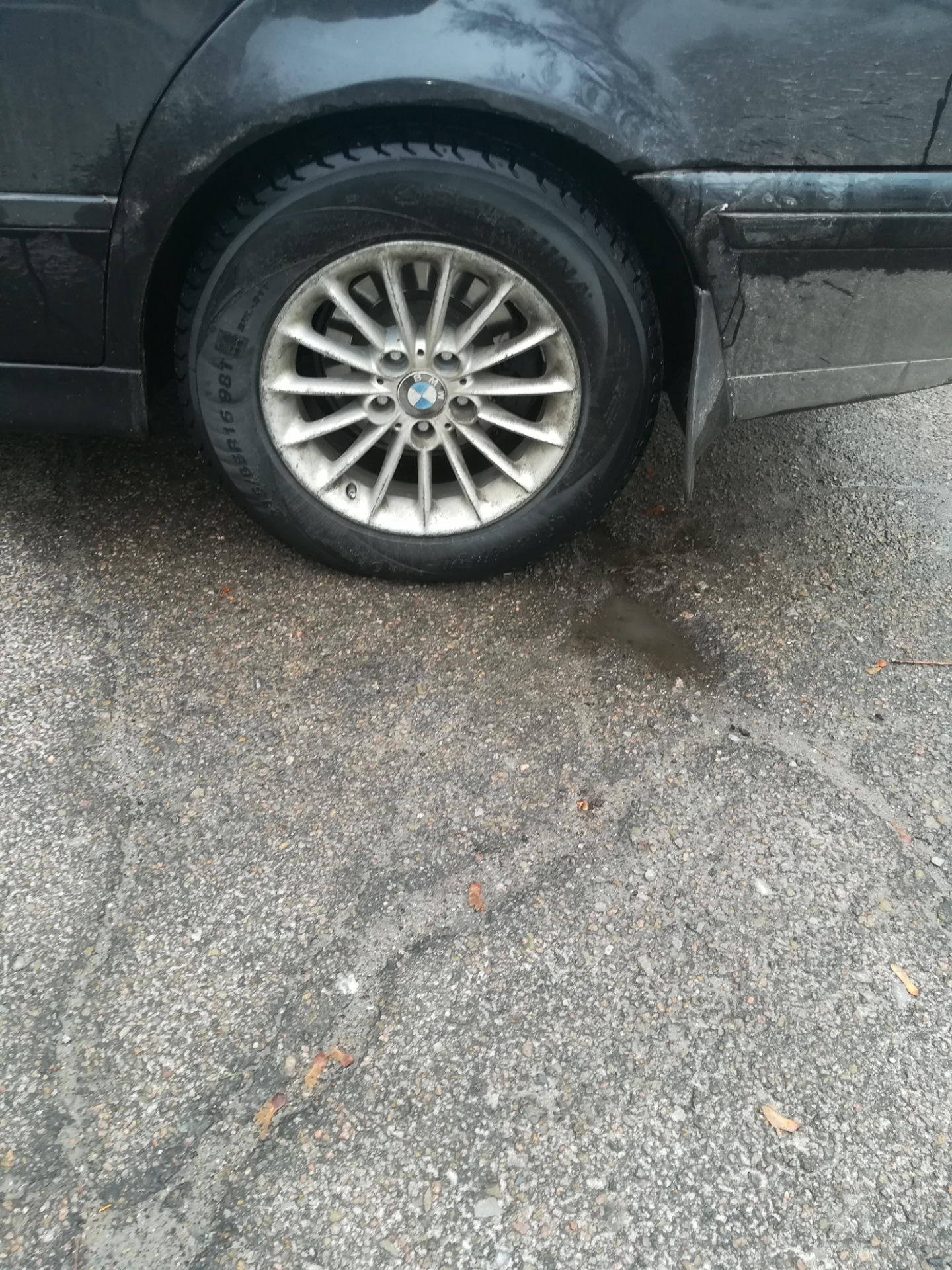 Зимняя резина 215 65 р16 — BMW 5 series (E39), 2 л, 1998 года | другое ...