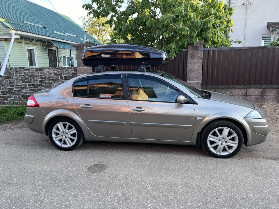 Автобокс — Renault Megane II, 2 л, 2009 года | аксессуары | DRIVE2