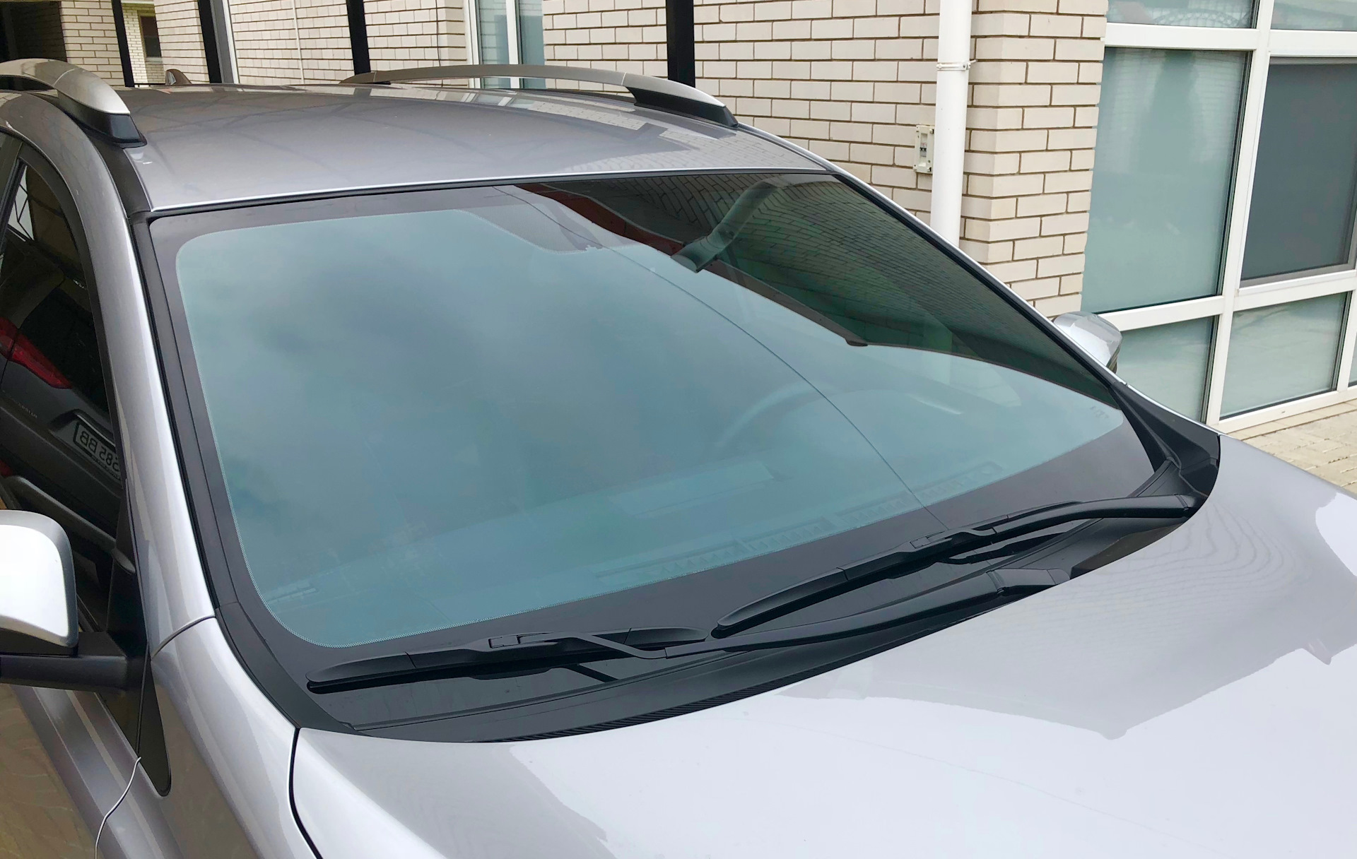 Llumar Air Blue 80 Window Tint — Toyota RAV4 (IV), 2,5 л, 2017 года ...