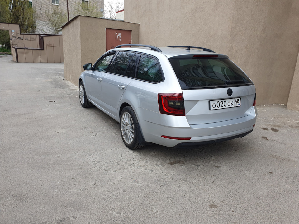 Очередные OZ! — Skoda Octavia Combi A7 Mk3, 1,4 л, 2018 года | колёсные диски | DRIVE2