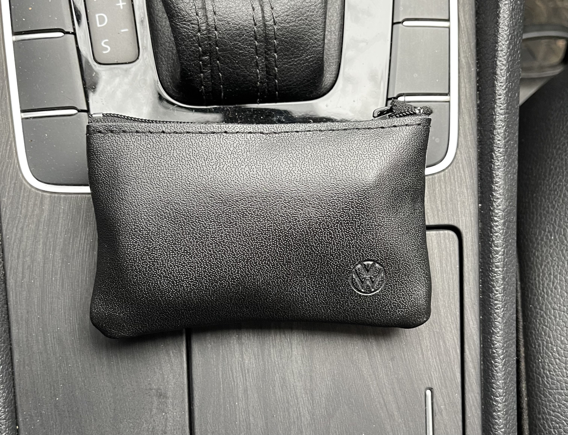 Оригинальные аксессуары VW для Passat US — Volkswagen Passat (US) (1G ...