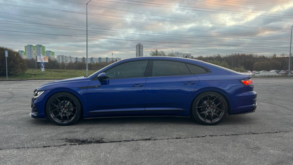 Volkswagen Arteon 2.0 дизельный 2022 | R-Line Lapiz Blue на DRIVE2