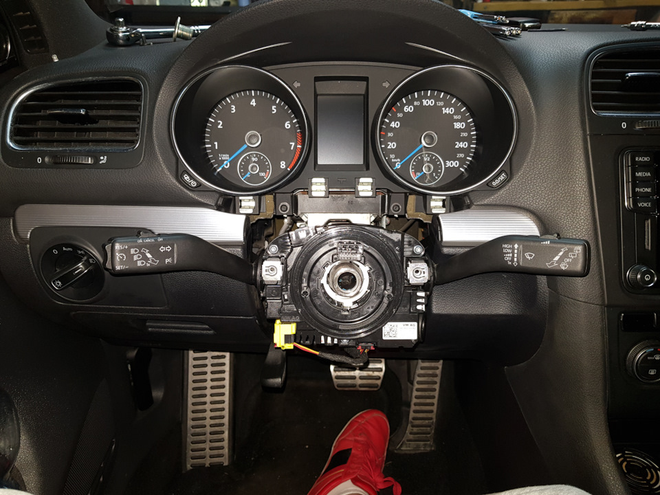 Steering Wheel Control Module Valeo 5K0953569BD — Volkswagen Golf R Mk6 ...