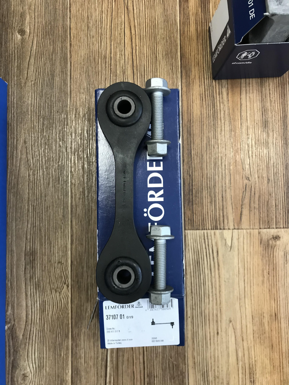 3710701 Тяга (стойка) стабилизатора LEMFORDER | Запчасти на DRIVE2