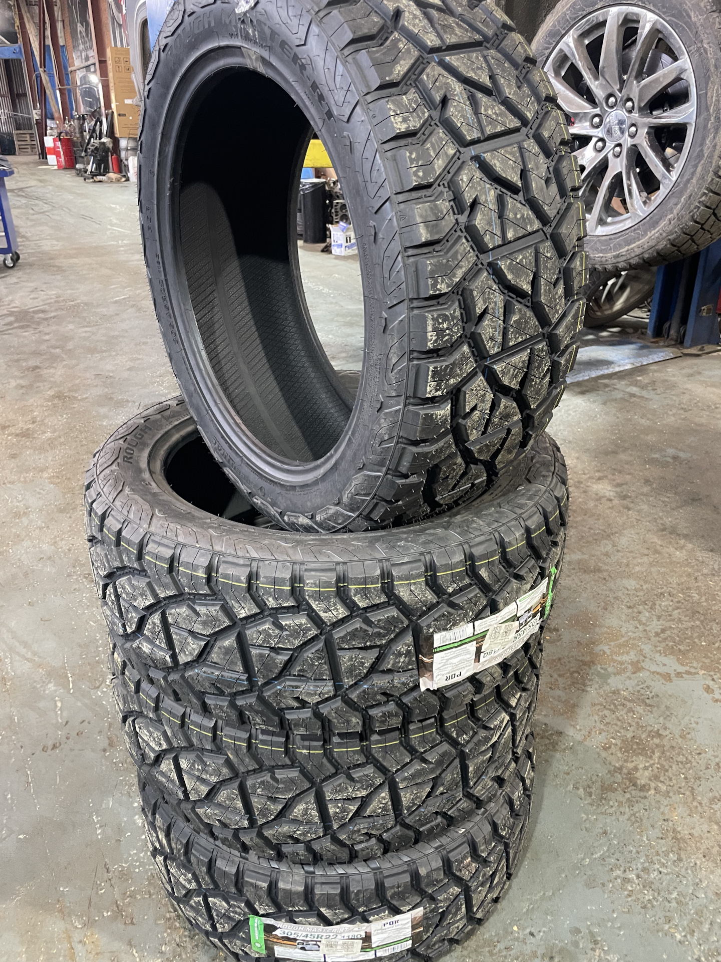 Небольшой лифт и зубастая резина — GMC Sierra (GMT T1XX), 3 л, 2020 ...