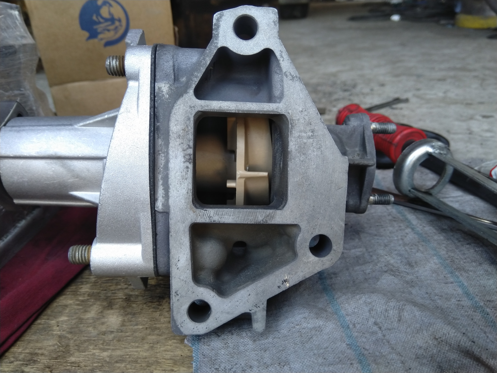 Помпа Luzar-Turbo (сравнение с Master Sport) — Lada 21074, 1,6 л, 2010 года | запчасти | DRIVE2